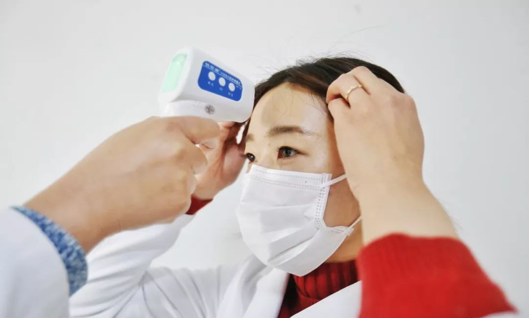 Tips When Using Infrared Forehead Thermometer - Qijun Electric